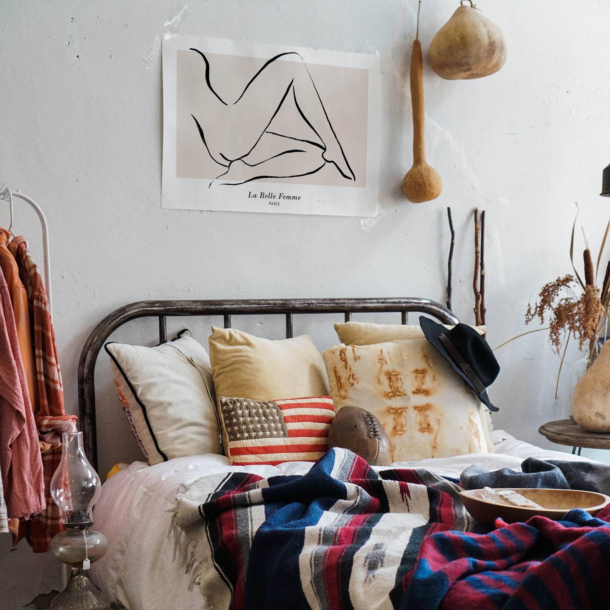 Woman Body Contour Outline Art Horizontal Print — HypeSheriff US