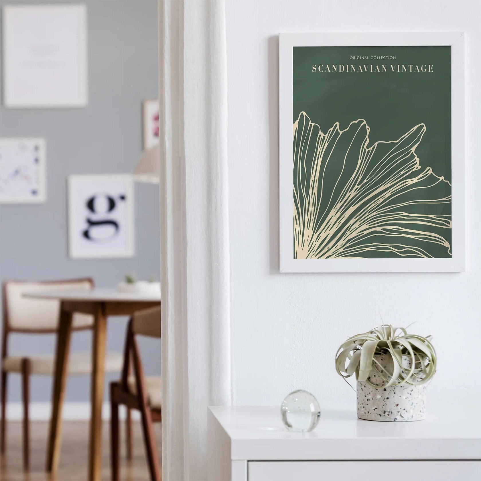 Minimalist Green Scandinavian Poster – HypeSheriff
